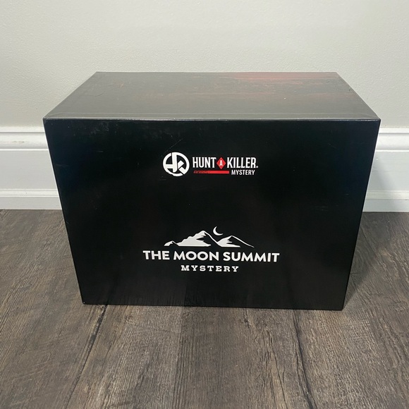 The Moon Summit Mystery Box Set | Other | Hunt A Killer The Moon Summit ...